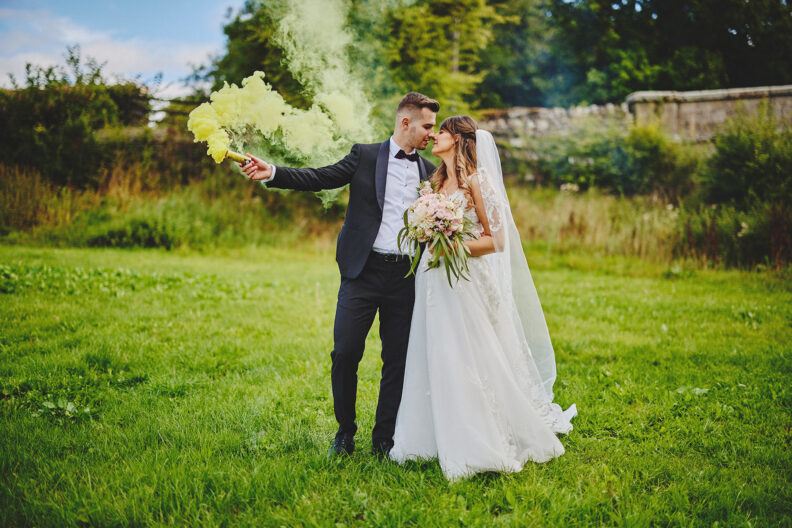 Smoke Bombs Wedding Photos Guide - Bride Guide - DK Photography Wedding ...