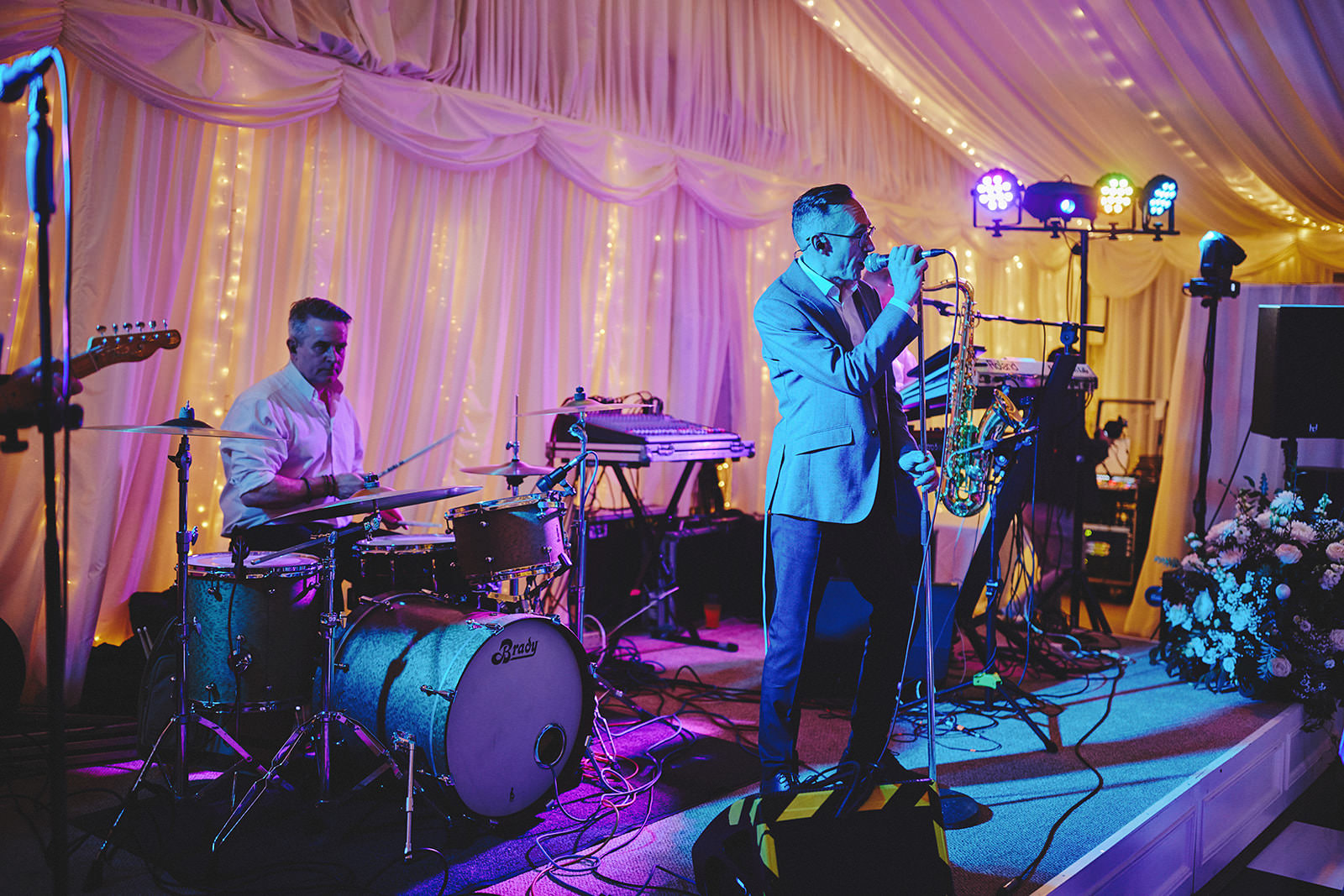 How To Choose A Wedding Band? - Bride Guide - Wedding Photographer DK ...