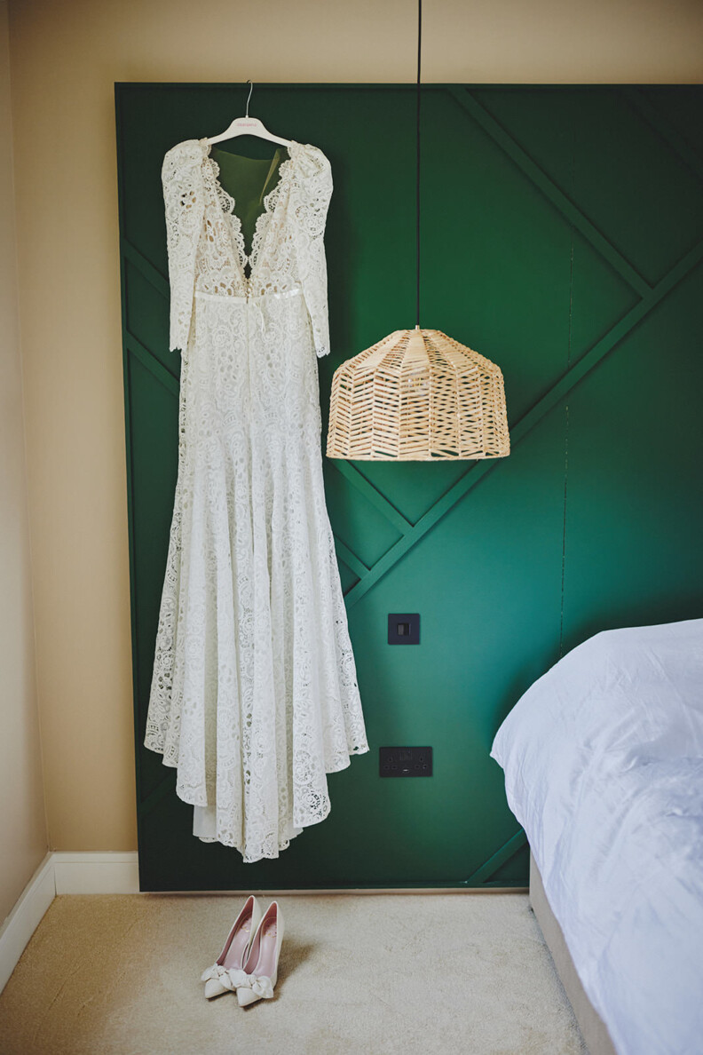11 Tips Bride’s Guide to Selecting the Perfect Wedding Dress - Bride ...