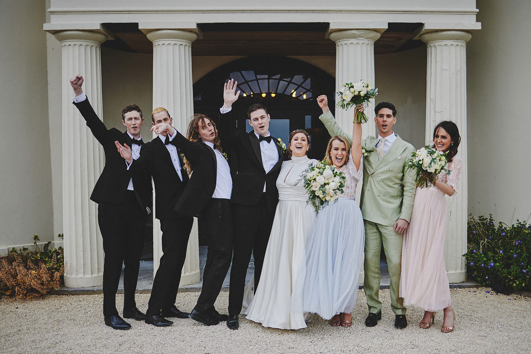 Top 10 Tips for Perfect Poses in Your Wedding Photos - Bride Guide - DK ...